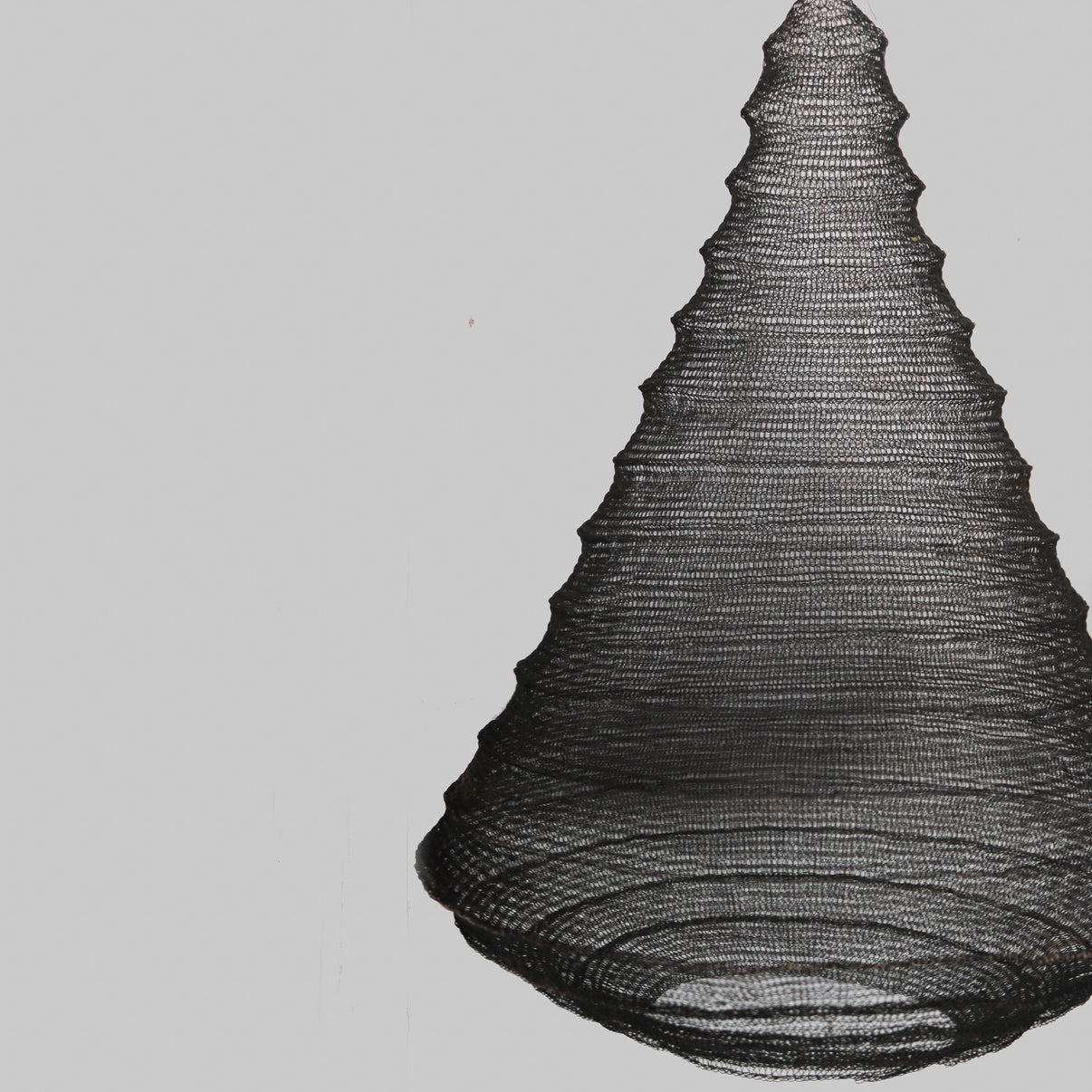 Handcrafted Black Iron Mesh Pendant Lamp - Free Shipping – roomidecor