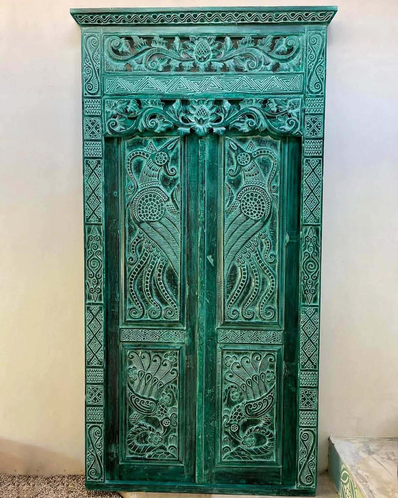 Hand carved Double Door Vintage Bird Motif – roomidecor