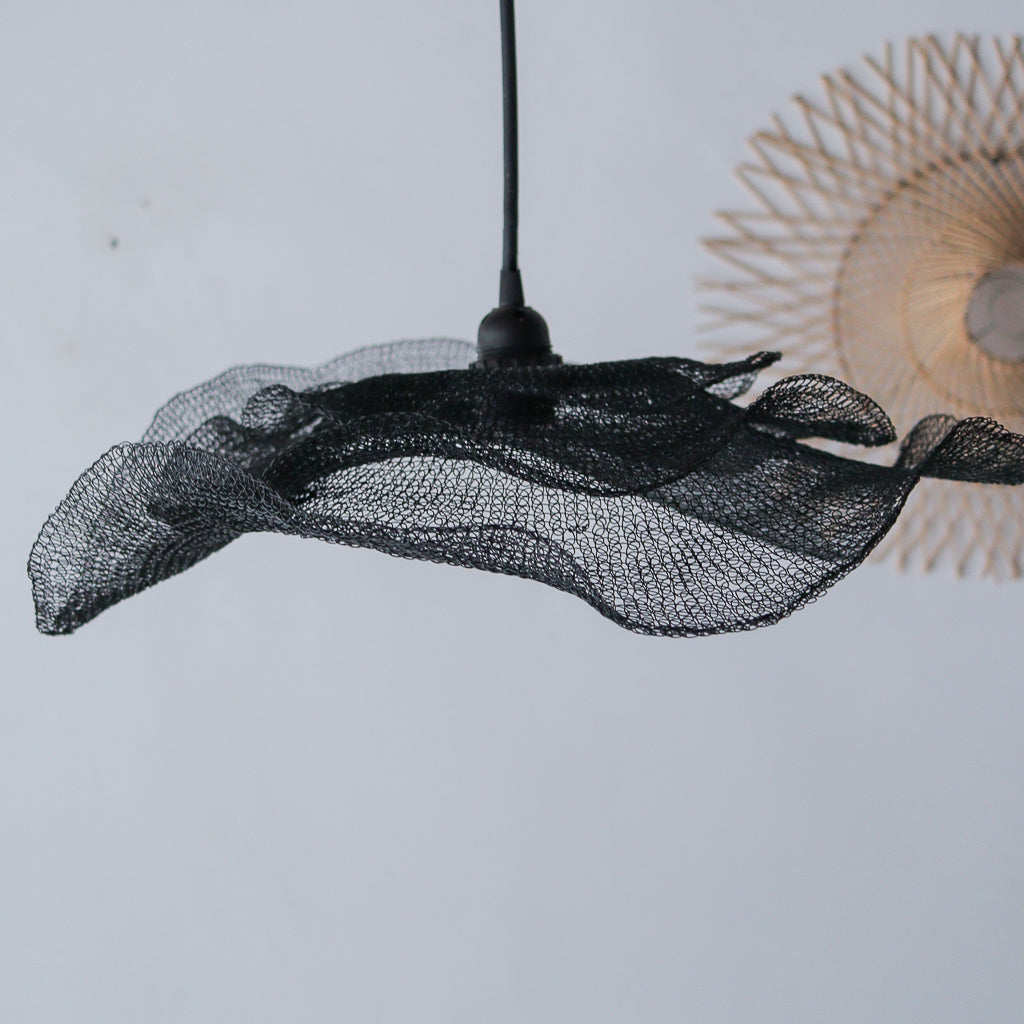 Cloud-Shaped Black Wire Mesh Lampshade – roomidecor