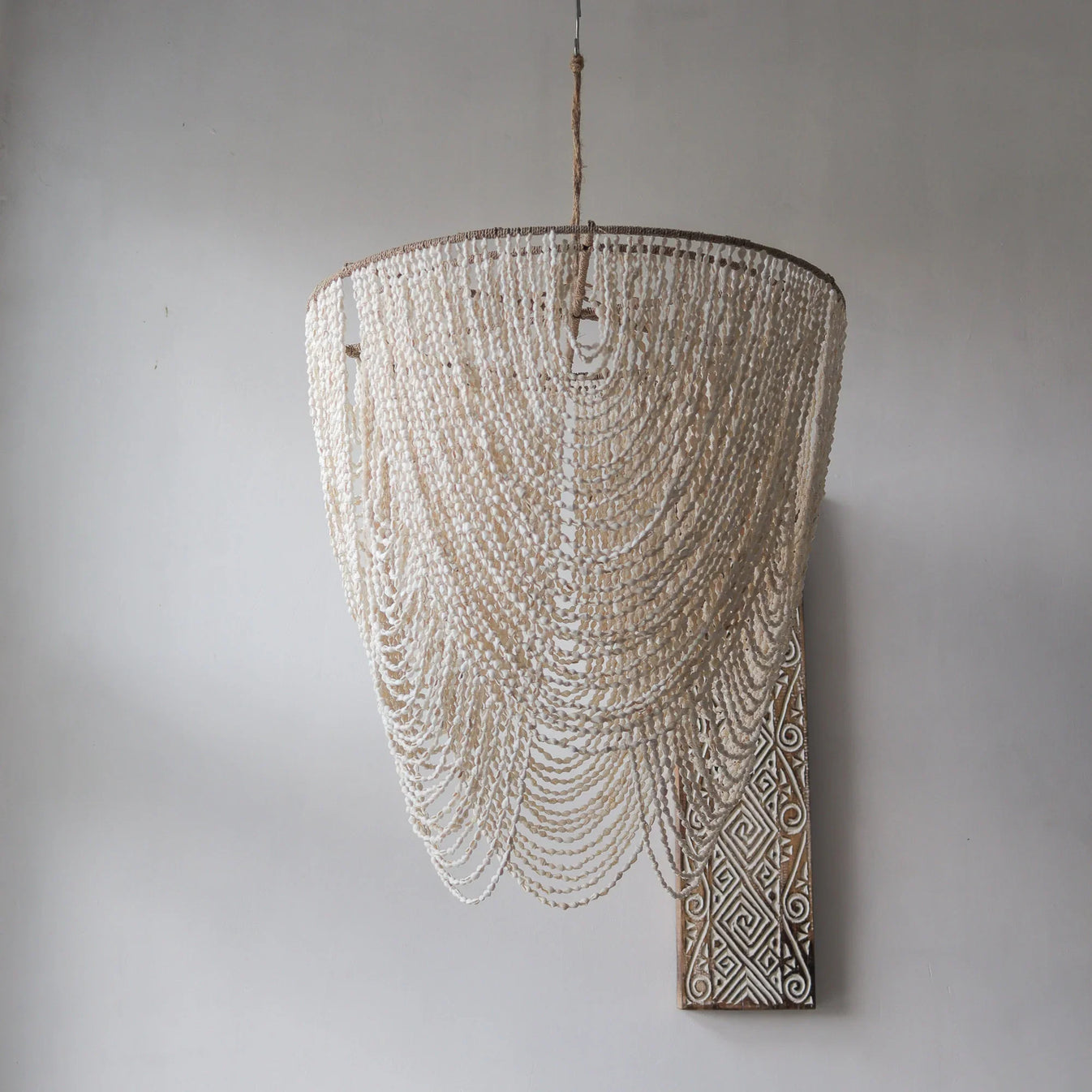 Beaded Seashell Pendant Light Modern Design – roomidecoration