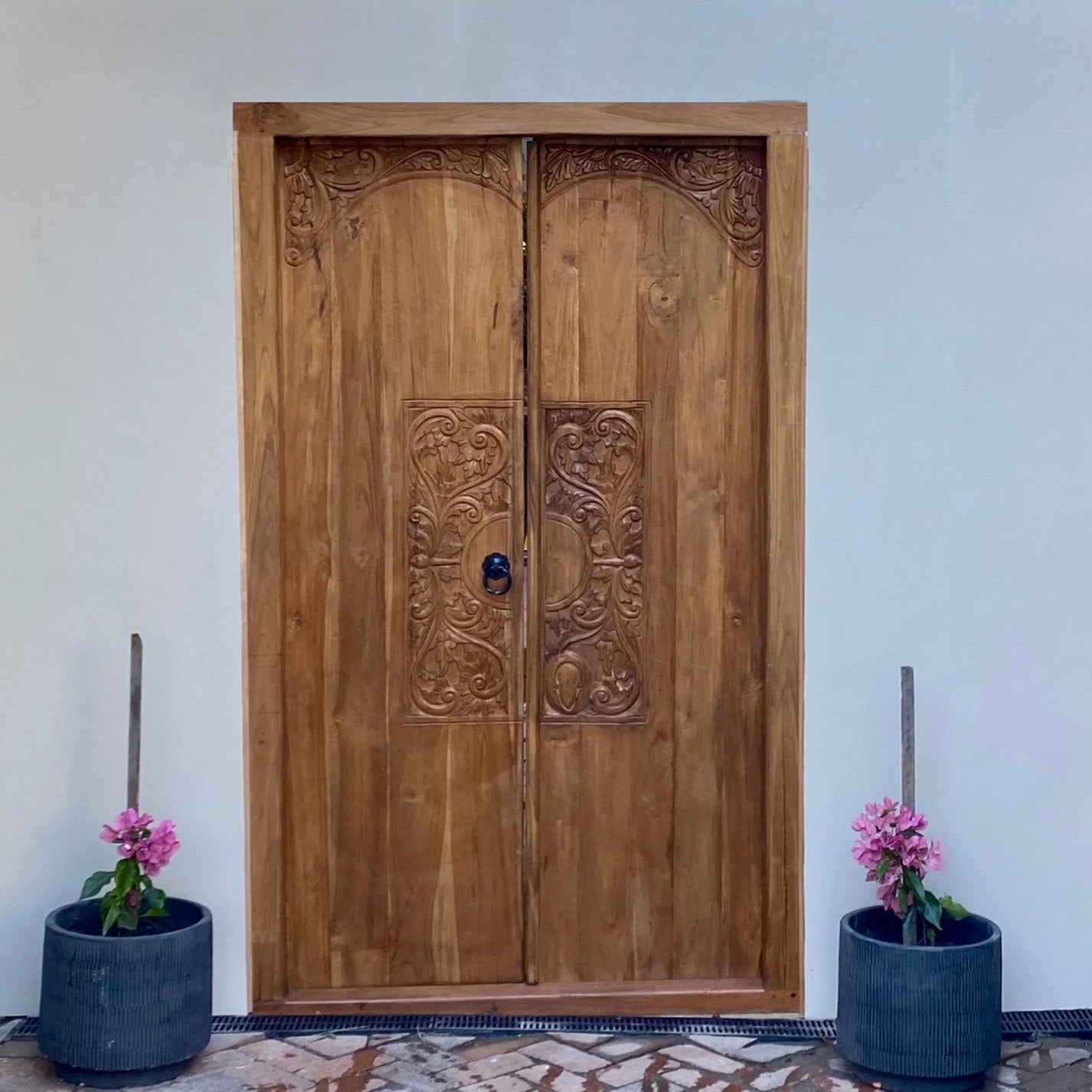 Hand carved authentic Balinese Double Door – roomidecoration